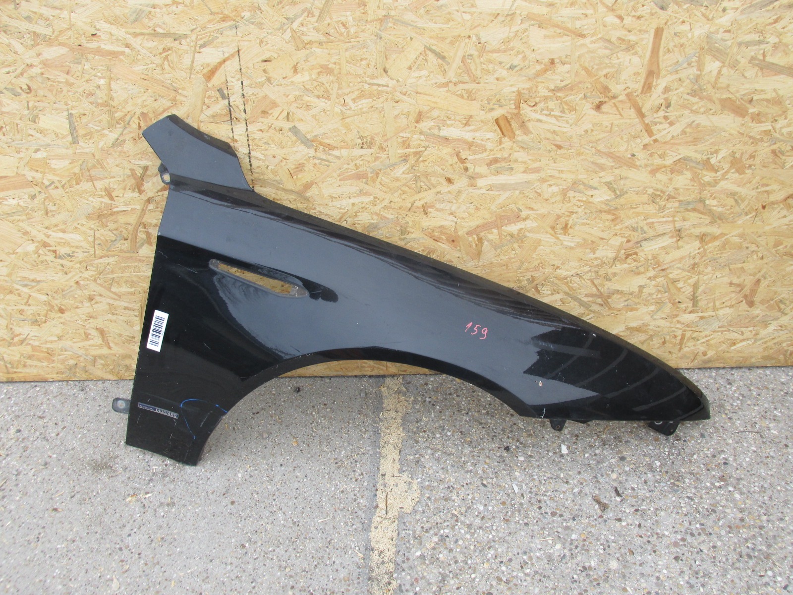 78423 Alfa Romeo 159, Brera, Spider fekete színű jobb első sárvédő, a ...