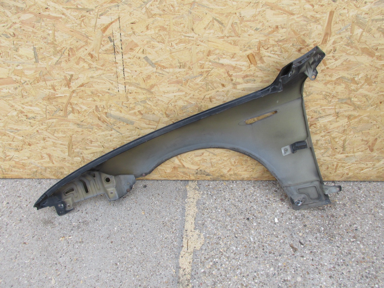 78423 Alfa Romeo 159, Brera, Spider fekete színű jobb első sárvédő, a ...